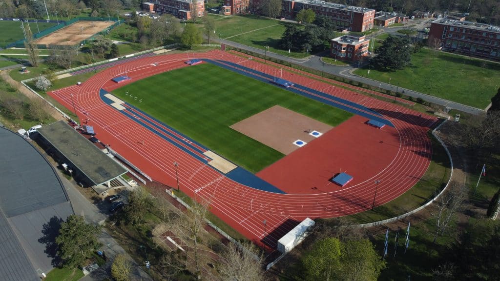 Réfection de la piste d'athlétisme de l'INSEP à Paris (75) - Parcs & Sports
